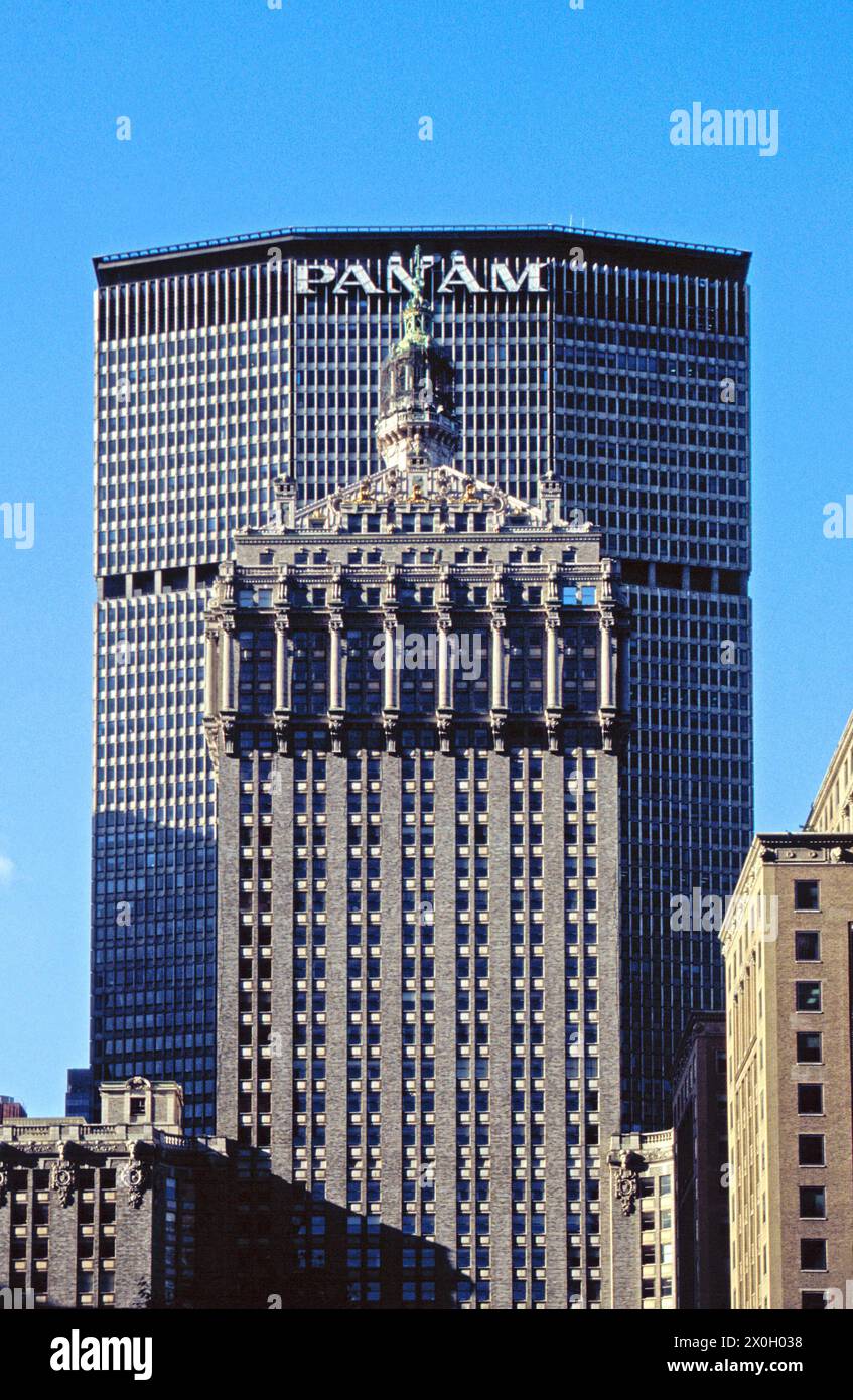 The helmsley building in new york hi-res stock photography and images ...