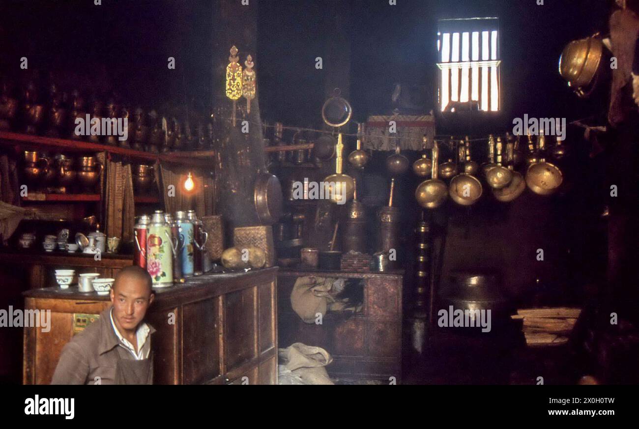 The kitchen of a Tibetan monastery Stock Photo - Alamy