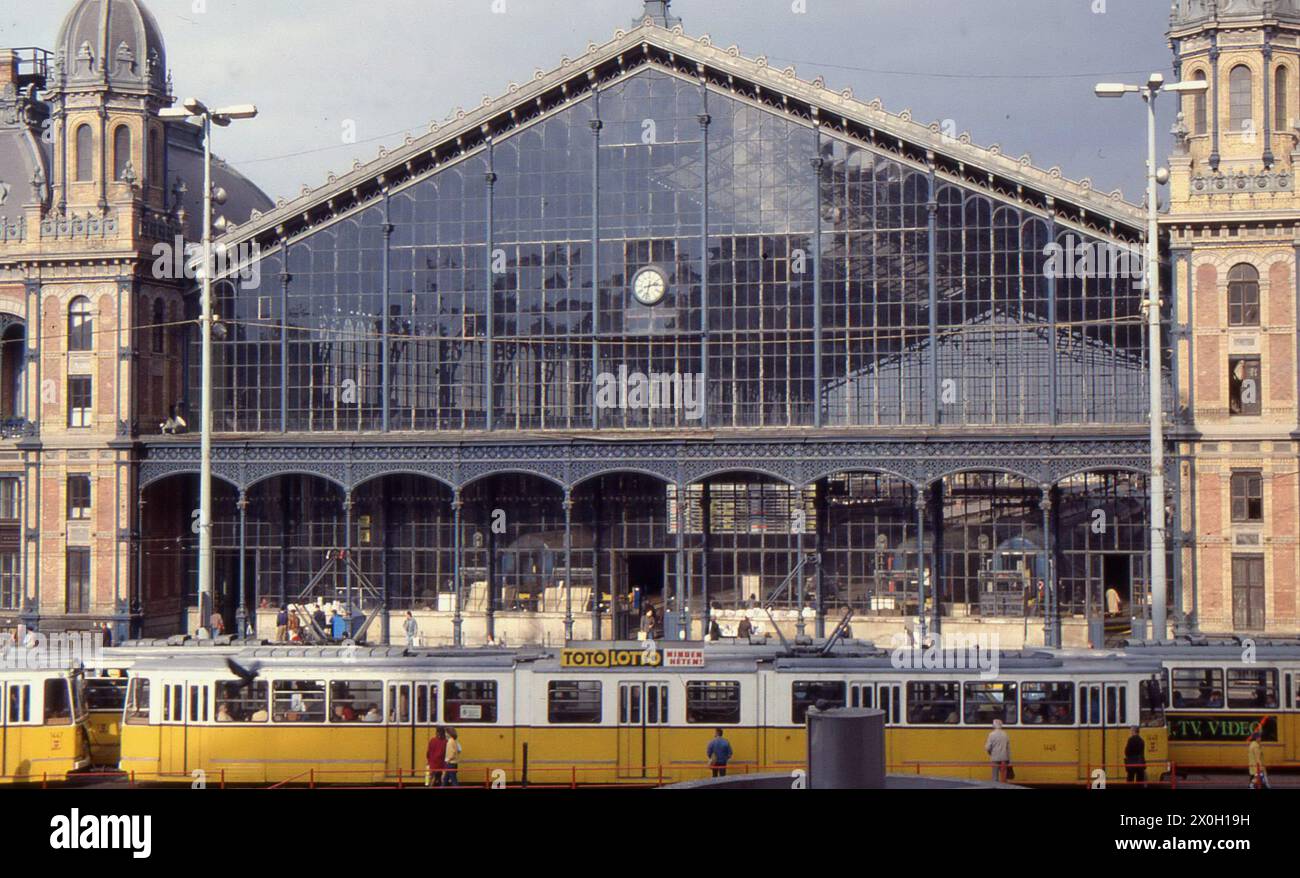 Tram and the Western Railway Station 'Budapest Nyugati palyaudvar' in ...