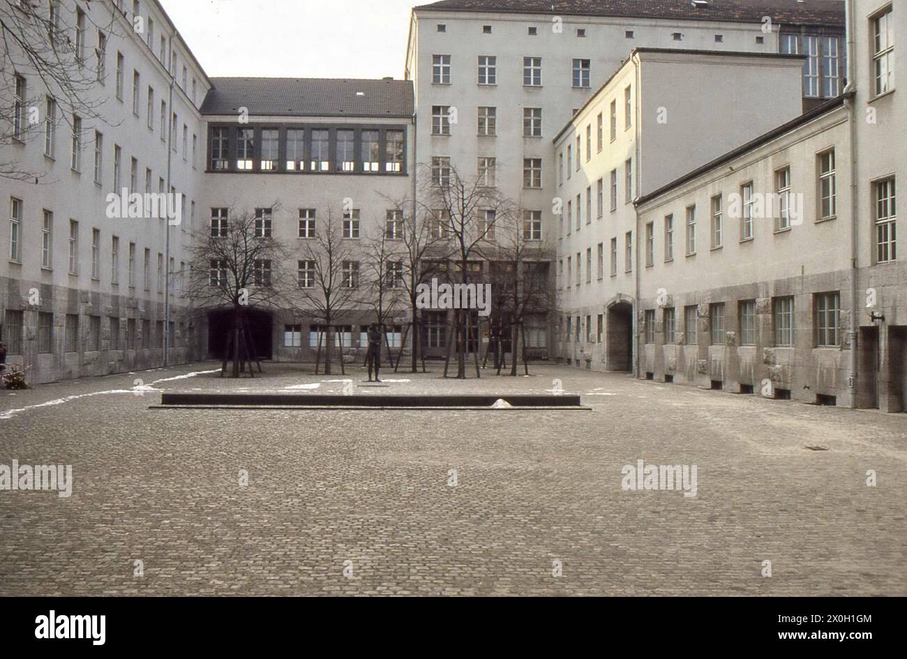 The courtyard of the Bendlerblock building complex. Here were executed ...