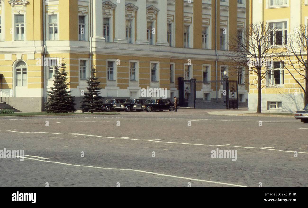 Moscow in the 1980s hi-res stock photography and images - Alamy