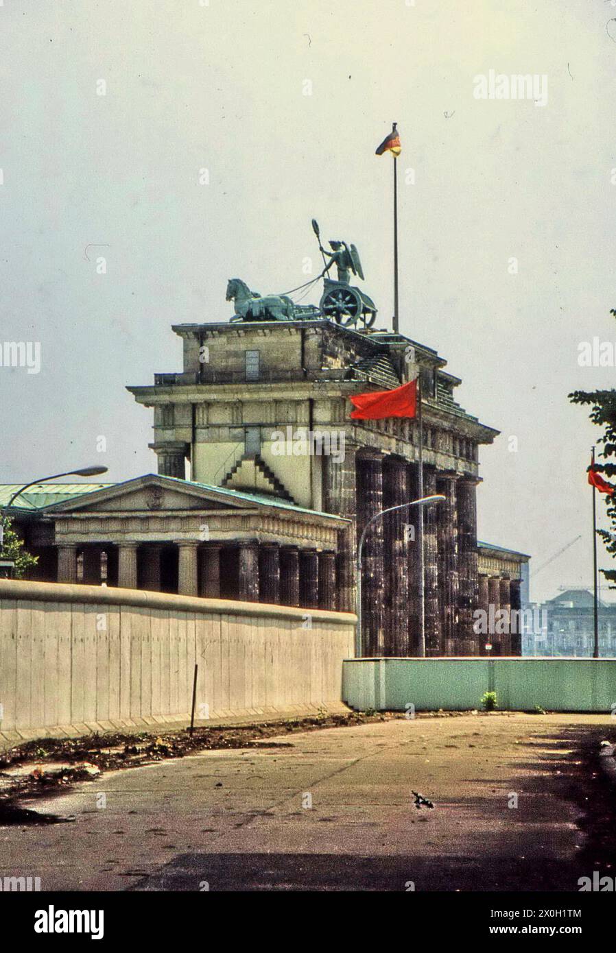 The Brandenburg Gate and the Berlin Wall. On the Brandenburg Gate, the ...