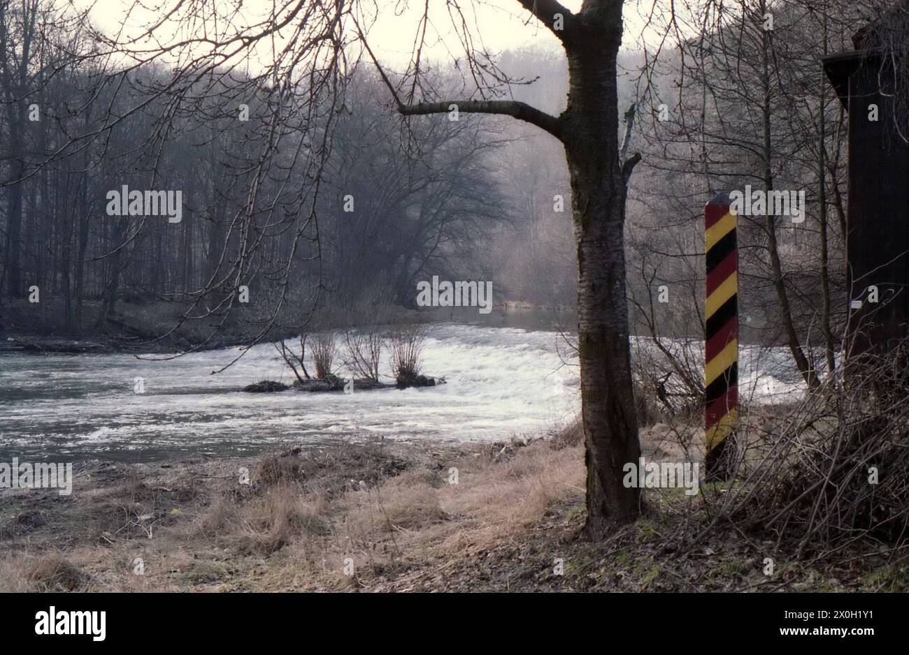 Border post of the german polish border on the river neisse hi-res ...