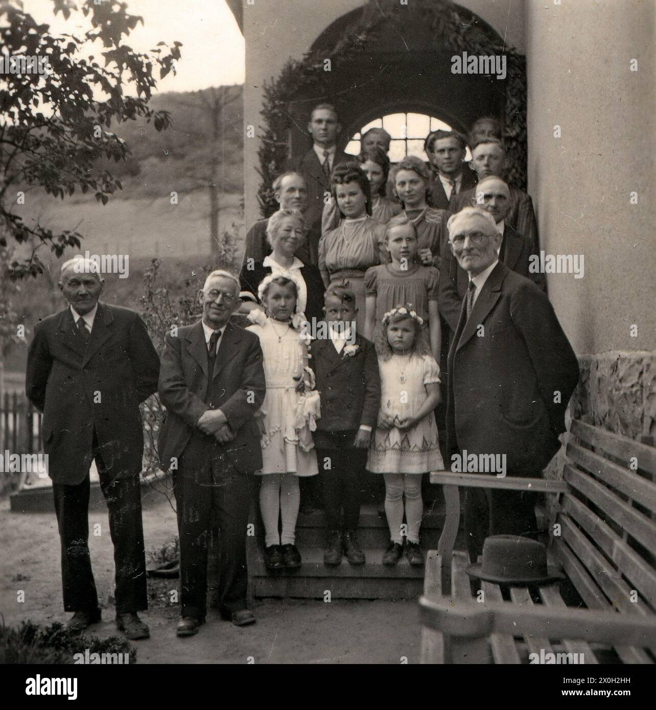 Family reunion in Endorf: For communion the family standing in front of ...