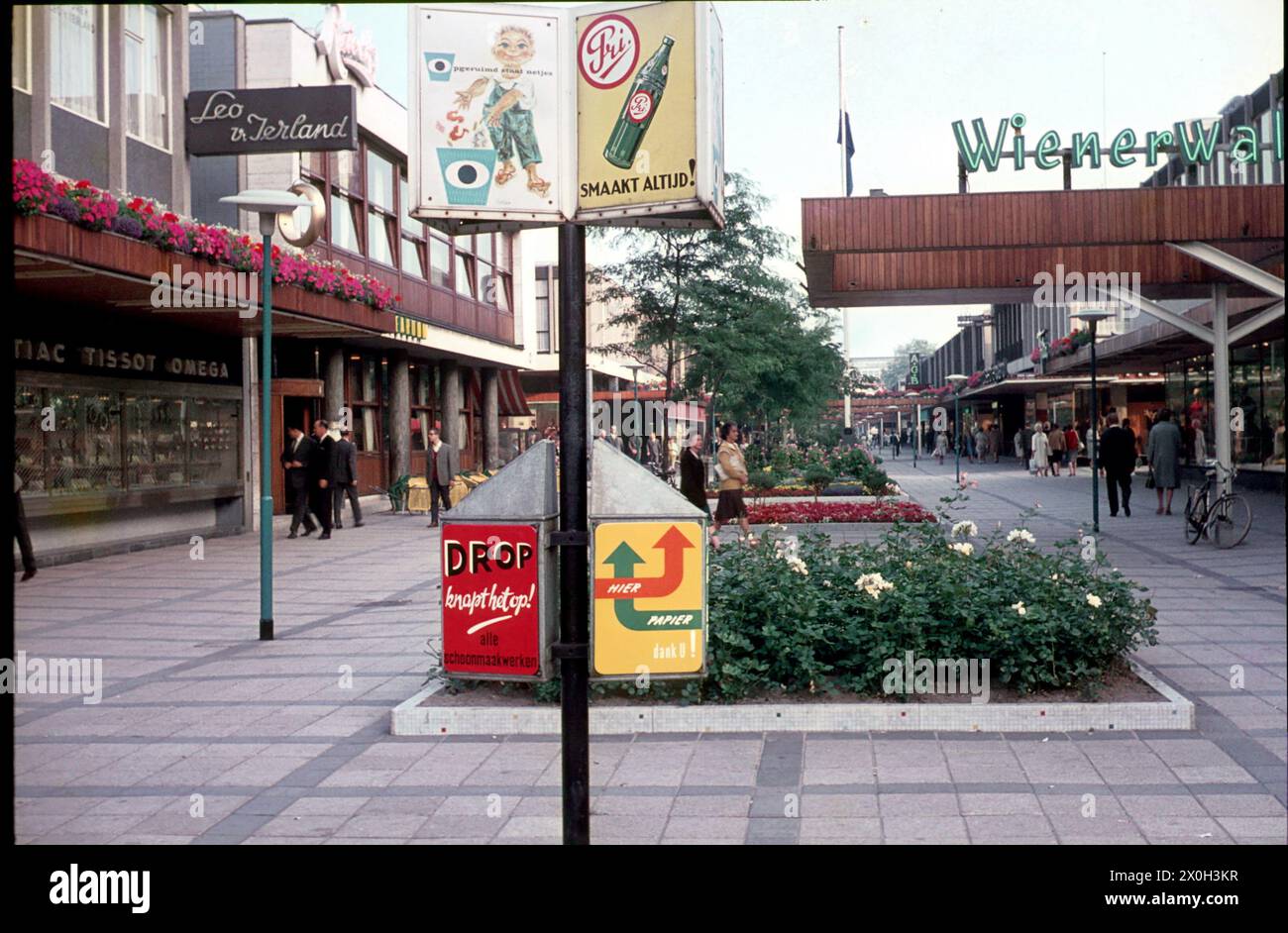 Wienerwald in the Rotterdam pedestrian zone. [automated translation ...