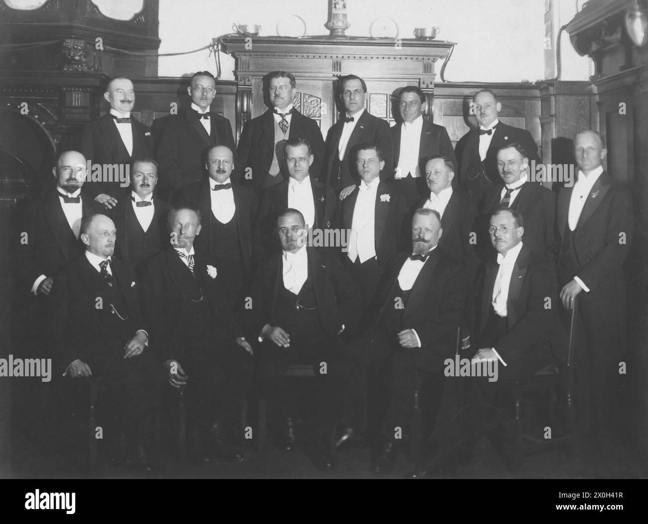 Group photo of the male members of the Munich Lodge of the German Druid ...
