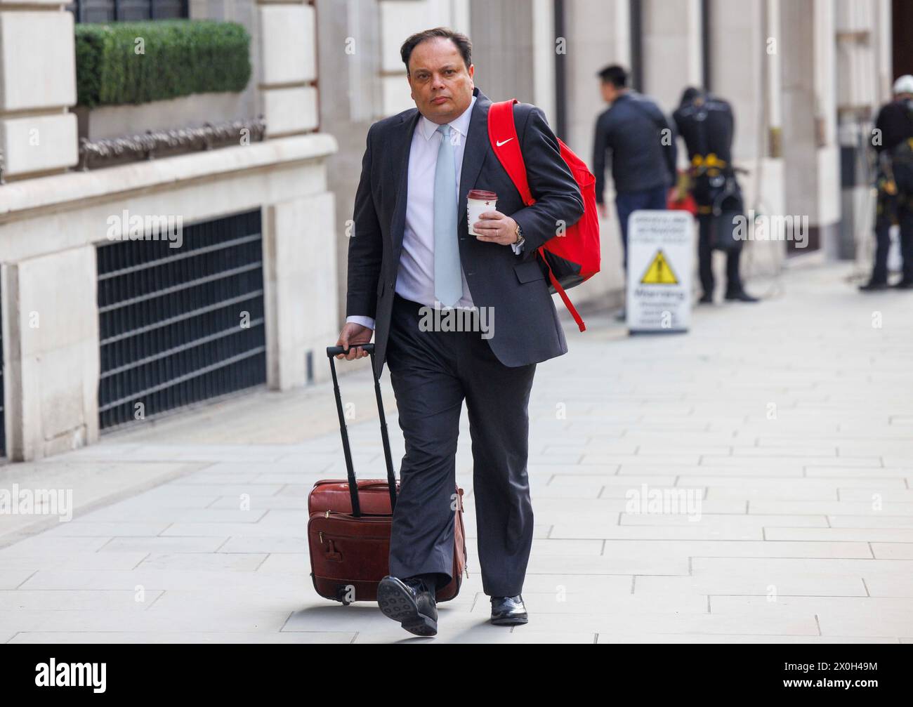 London, UK. 12th Apr, 2024. Jason Beer KC, arrives at the Post Office ...