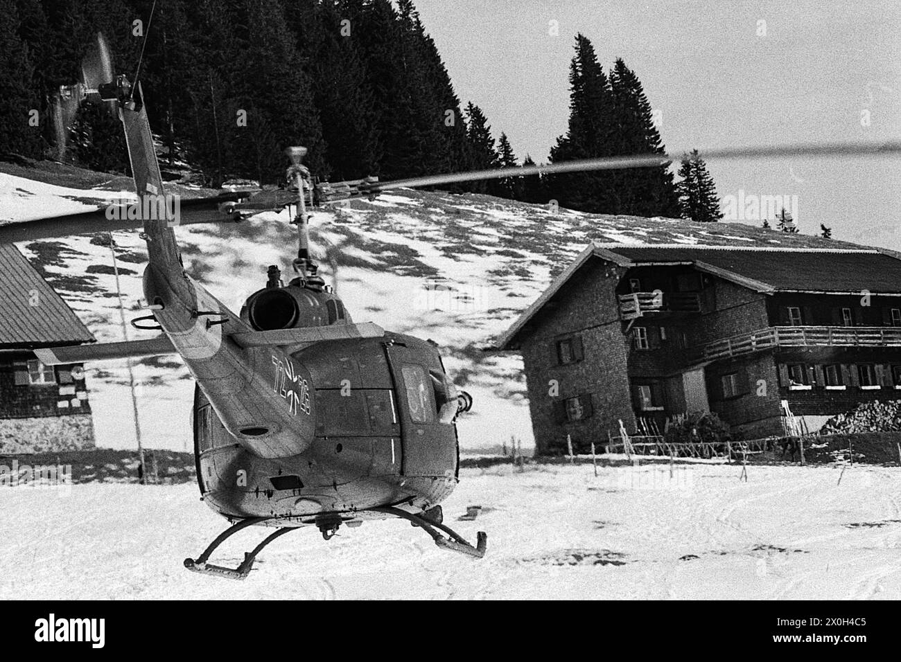 The co-pilot controls the take-off from the side window [automated ...
