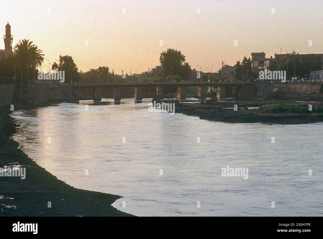 View of a bridge over the Euphrates in the Syrian city of Deir ez-Zor ...