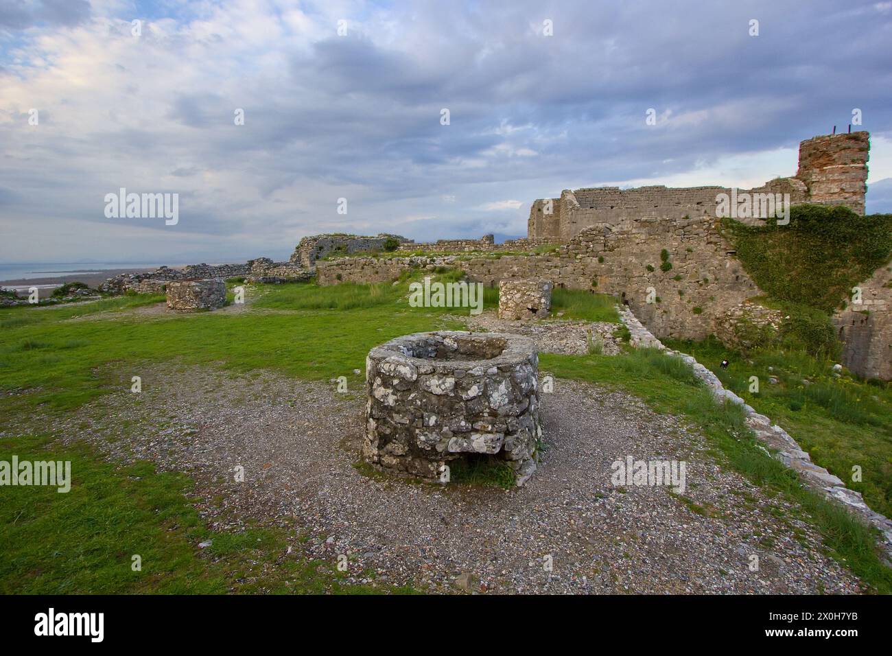 Rozafa, Kalaja e Rozafs, Shkoder Castle in Albania Stock Photo - Alamy