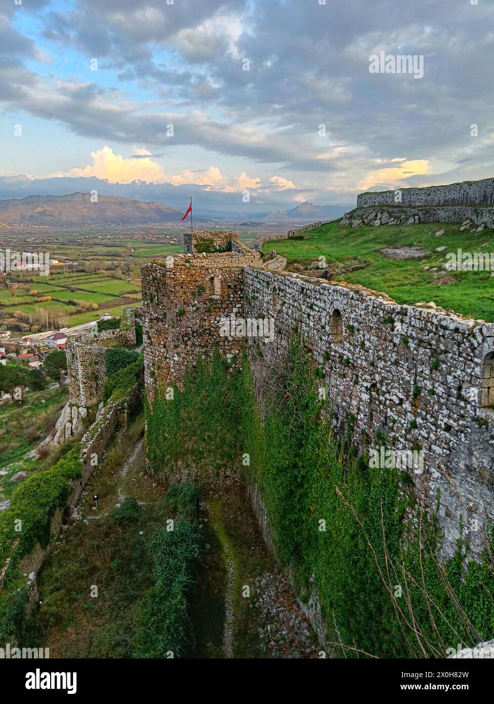 Rozafa, Kalaja e Rozafës, Shkoder Castle in Albania Stock Photo - Alamy