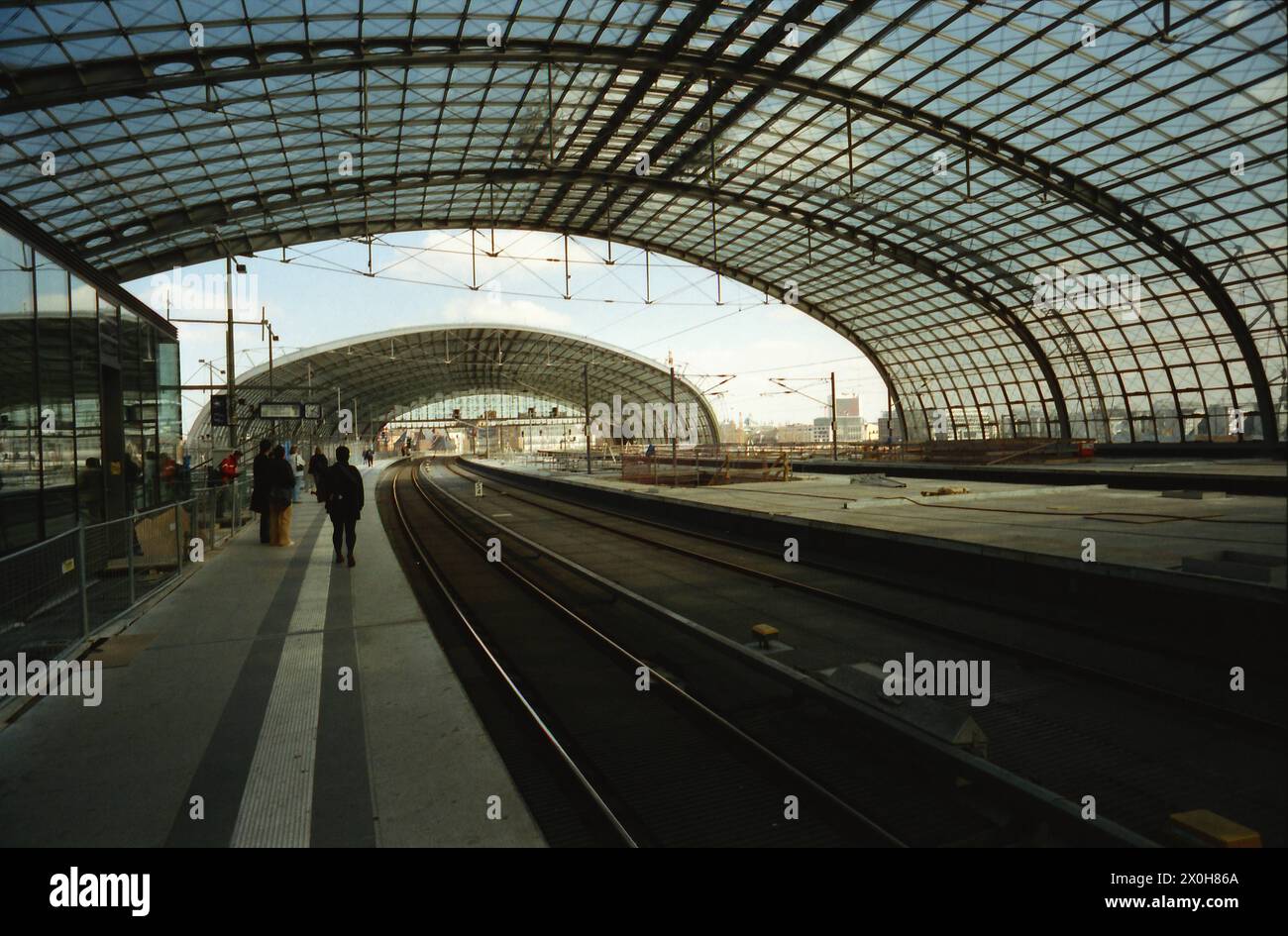 2000s trains hi-res stock photography and images - Alamy