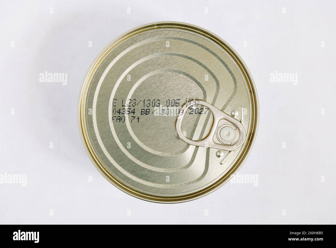 Canned tuna hi-res stock photography and images - Alamy