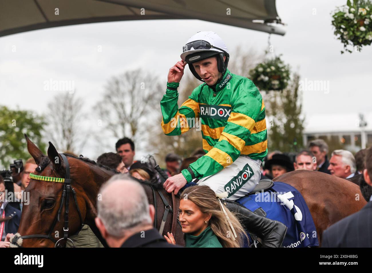 Inothewayurthinkin ridden by Mark Walsh celebrates winning the 1:45pm ...