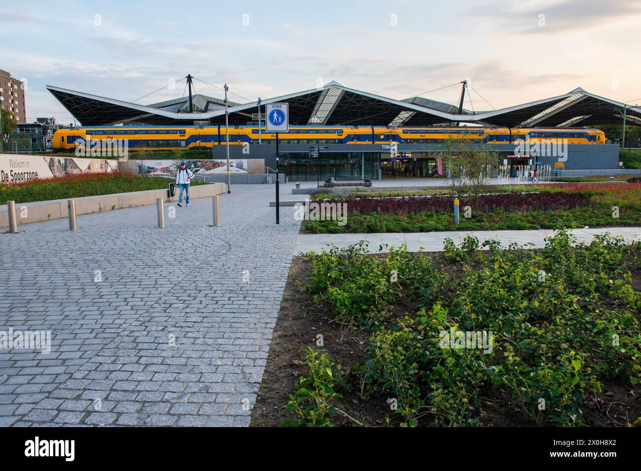 Struktur aufbauen hi-res stock photography and images - Alamy