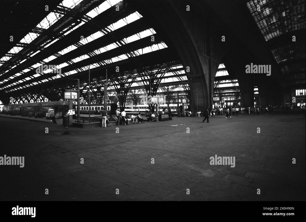 Leipzig Central Station is one of the largest indoor stations in Europe ...