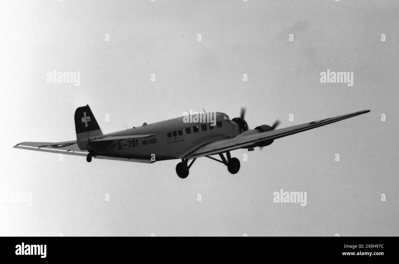 In the summer of 1994, the old Junkers factory airfield was (re)opened ...