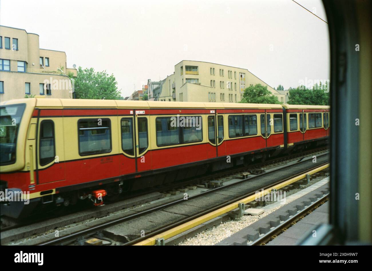 S bahn train type 481 renovated light rail hi-res stock photography and ...