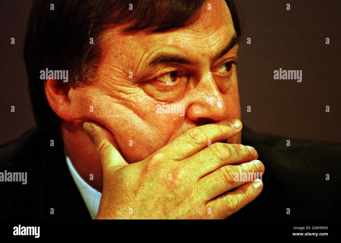 JOHN PRESCOT AT LAB. CONF. BLACKPOOL.28/9/1998 PHOTOGRAPH...BRIAN ...