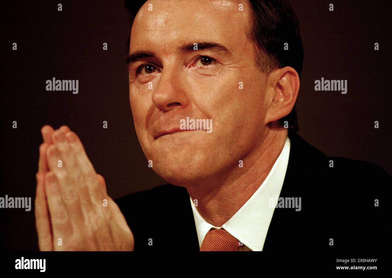 Peter Mandelson at the Labour Party Conference in Blackpool 1998 Stock ...