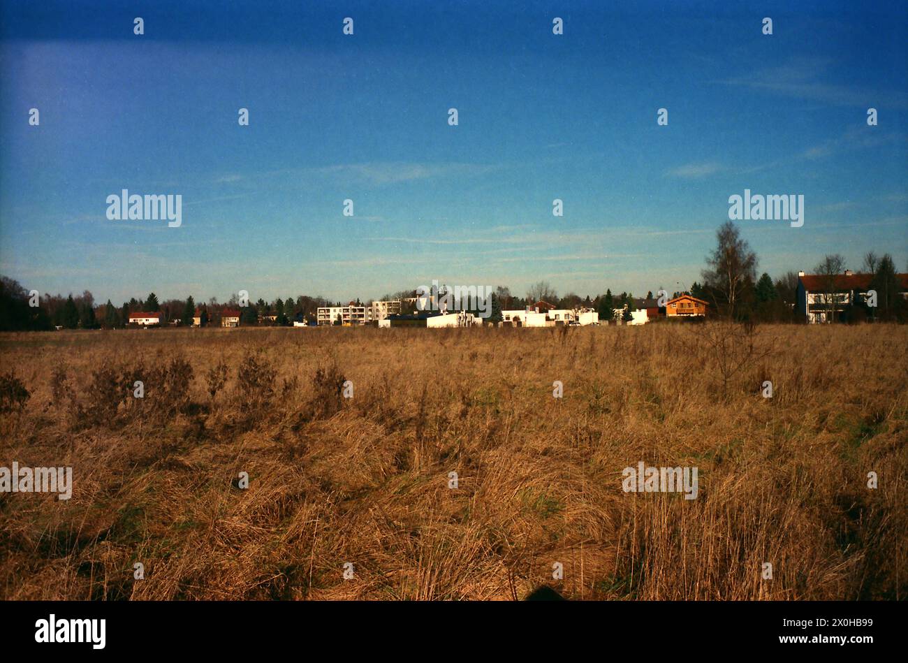 the picture was taken west of the railroad line [automated translation ...