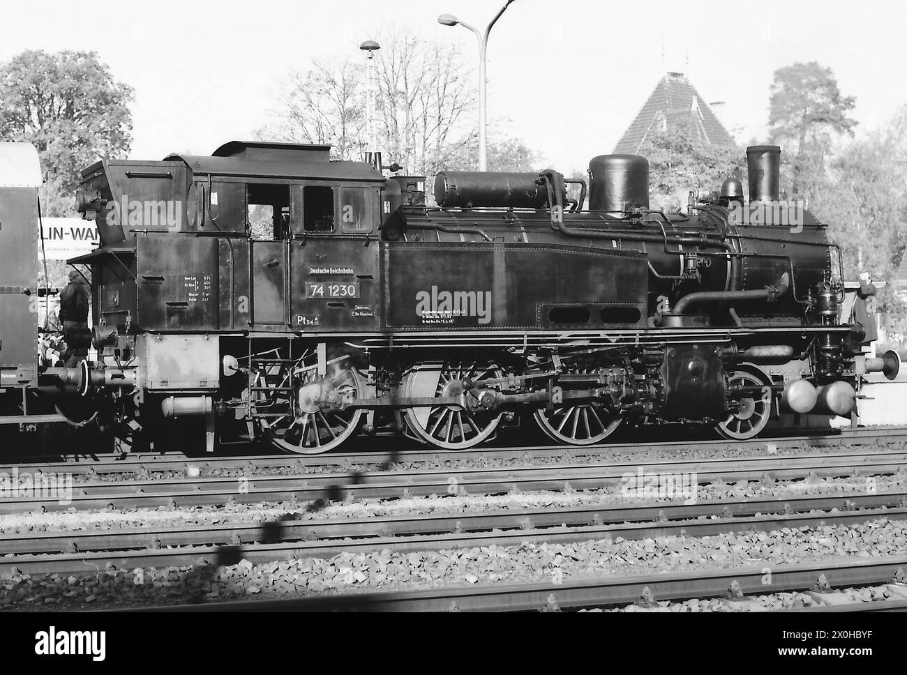 S bahn locomotive Black and White Stock Photos & Images - Alamy
