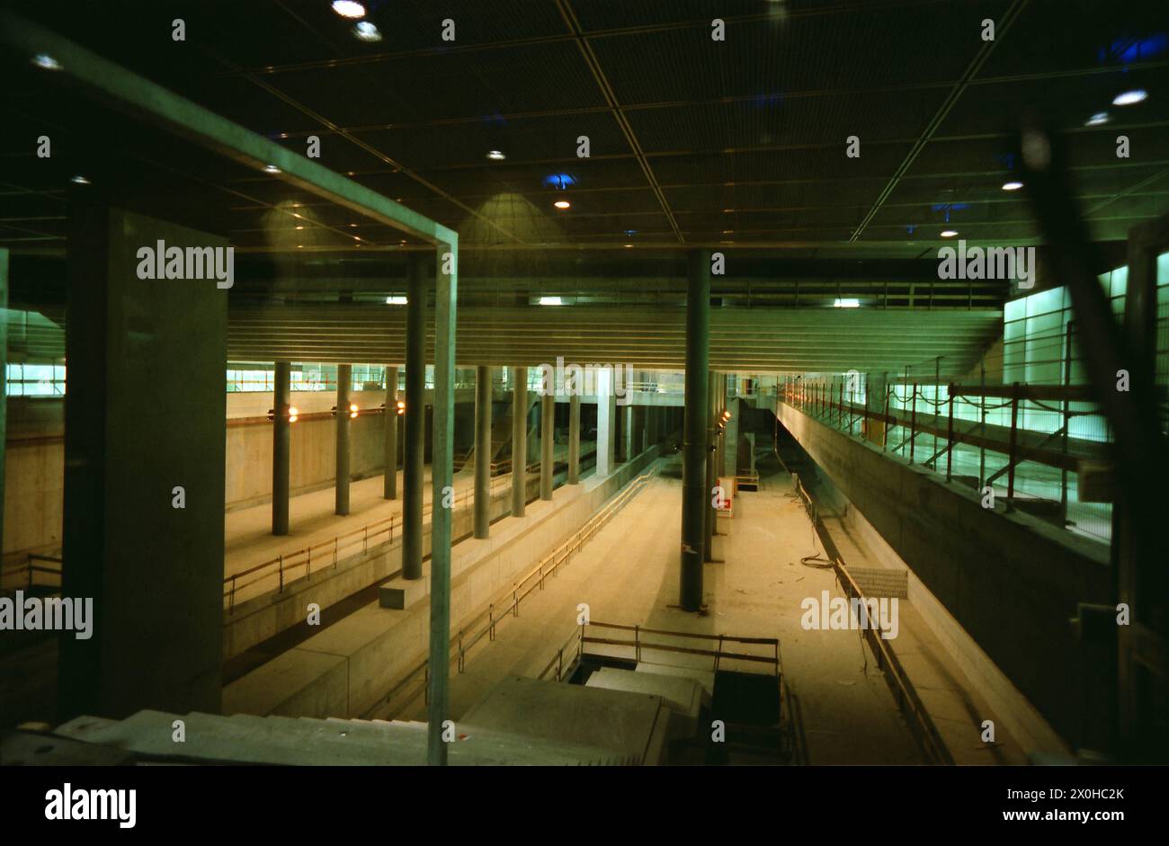 if you look closely, you can already see the two platforms and the ...