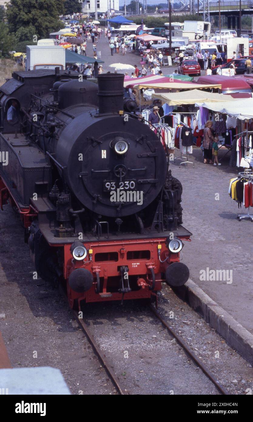 The picture shows a DR class 93 230 steam locomotive [automated ...