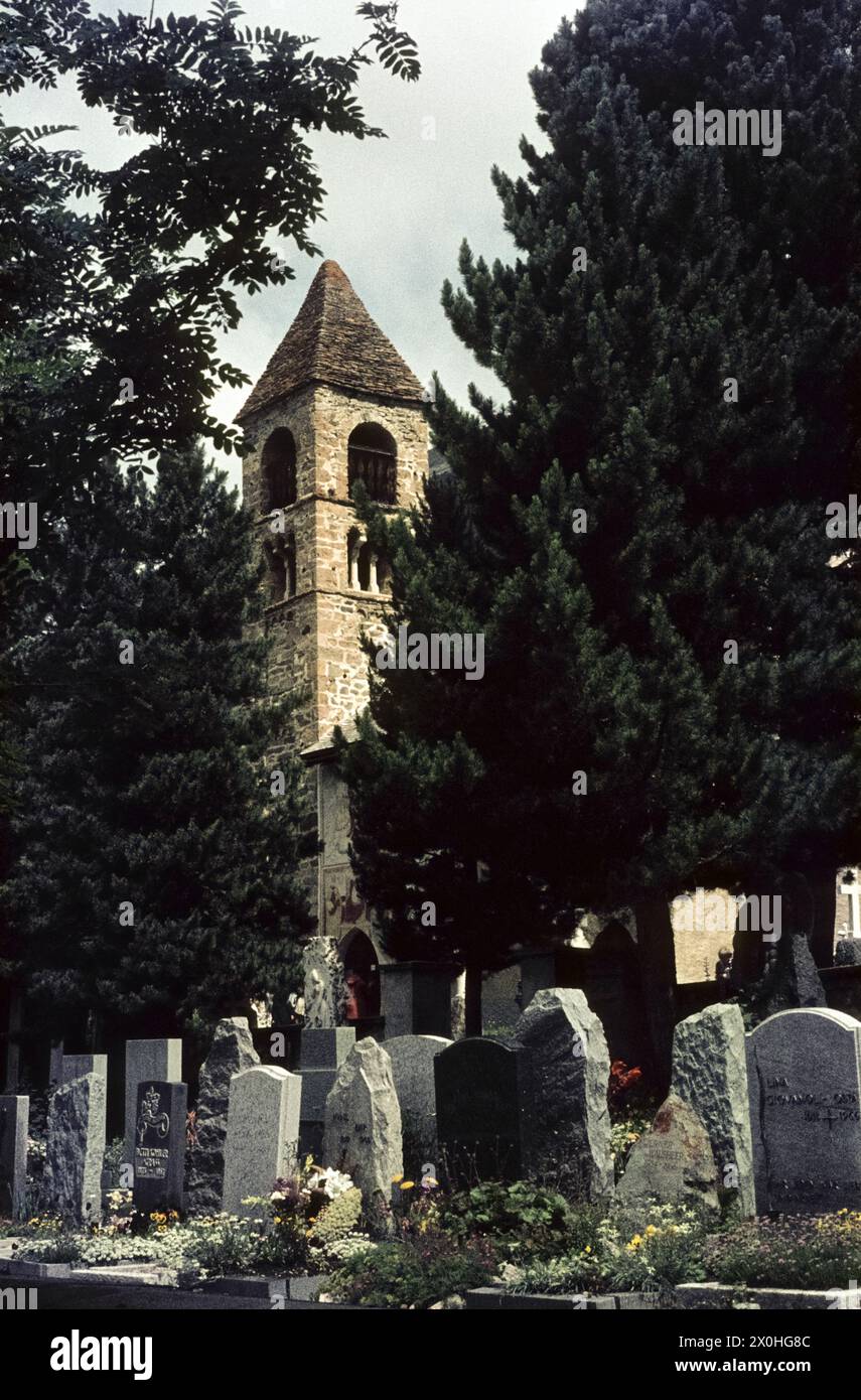 Church tower and cemetery of Sta. Maria church [automated translation ...