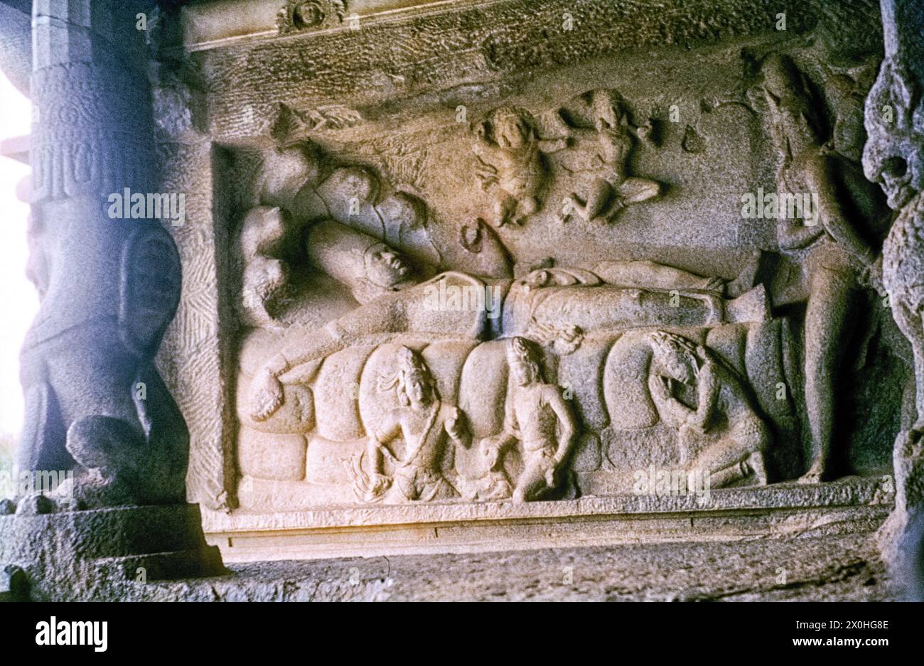 Weltschlange hi-res stock photography and images - Alamy