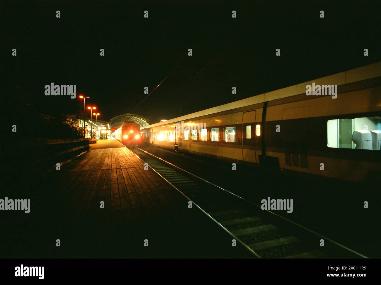 Bonn main train station hi-res stock photography and images - Alamy