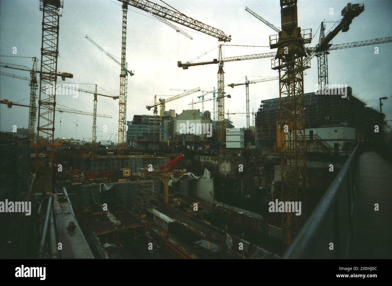 If you look closely, you can already see the two platforms and the ...