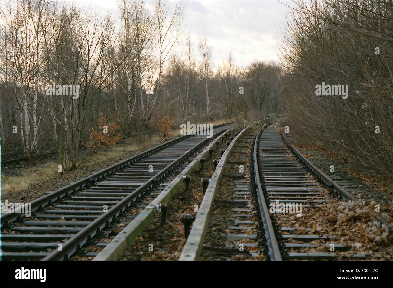 S bahnhof lichterfelde ost hi-res stock photography and images - Alamy