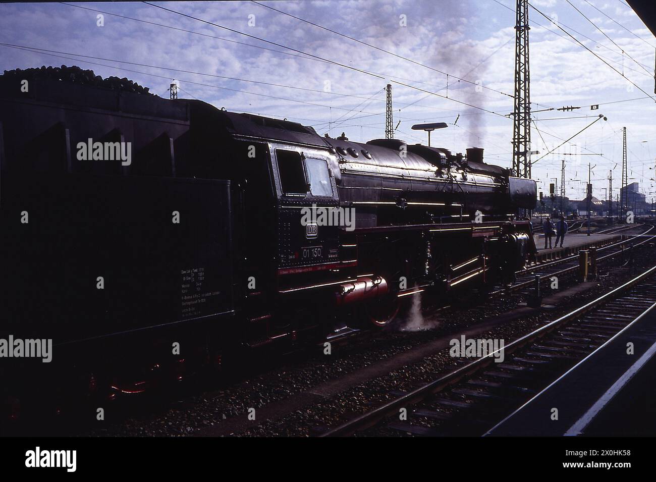 Steam express locomotive 01 150 in Nuremberg [automated translation ...
