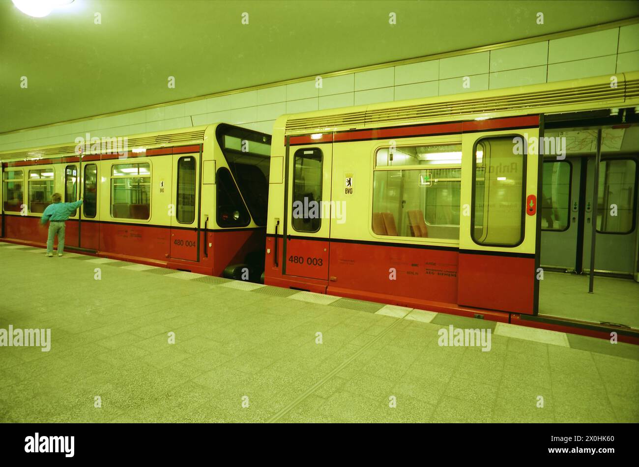 A BVG class 480 train at Anhalter Bahnhof station [automated ...