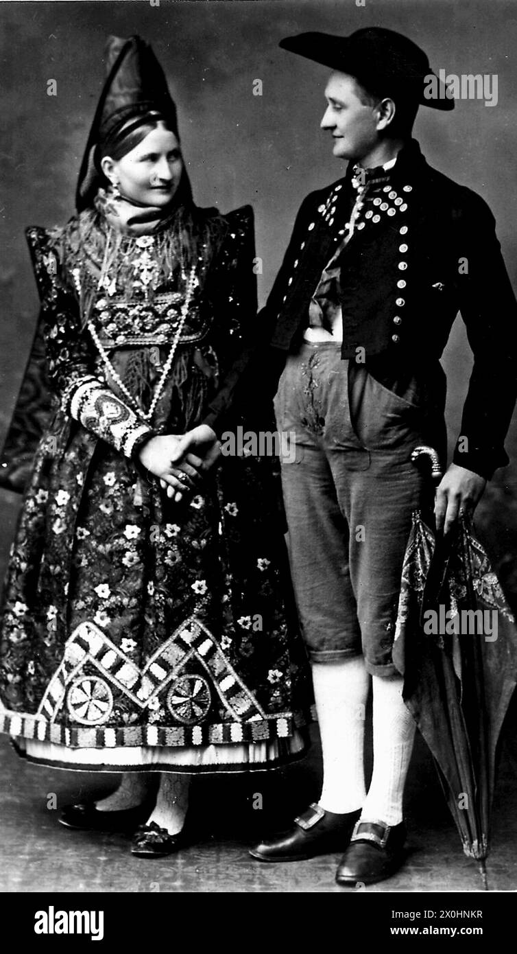 Germany traditional costume bavaria Black and White Stock Photos ...