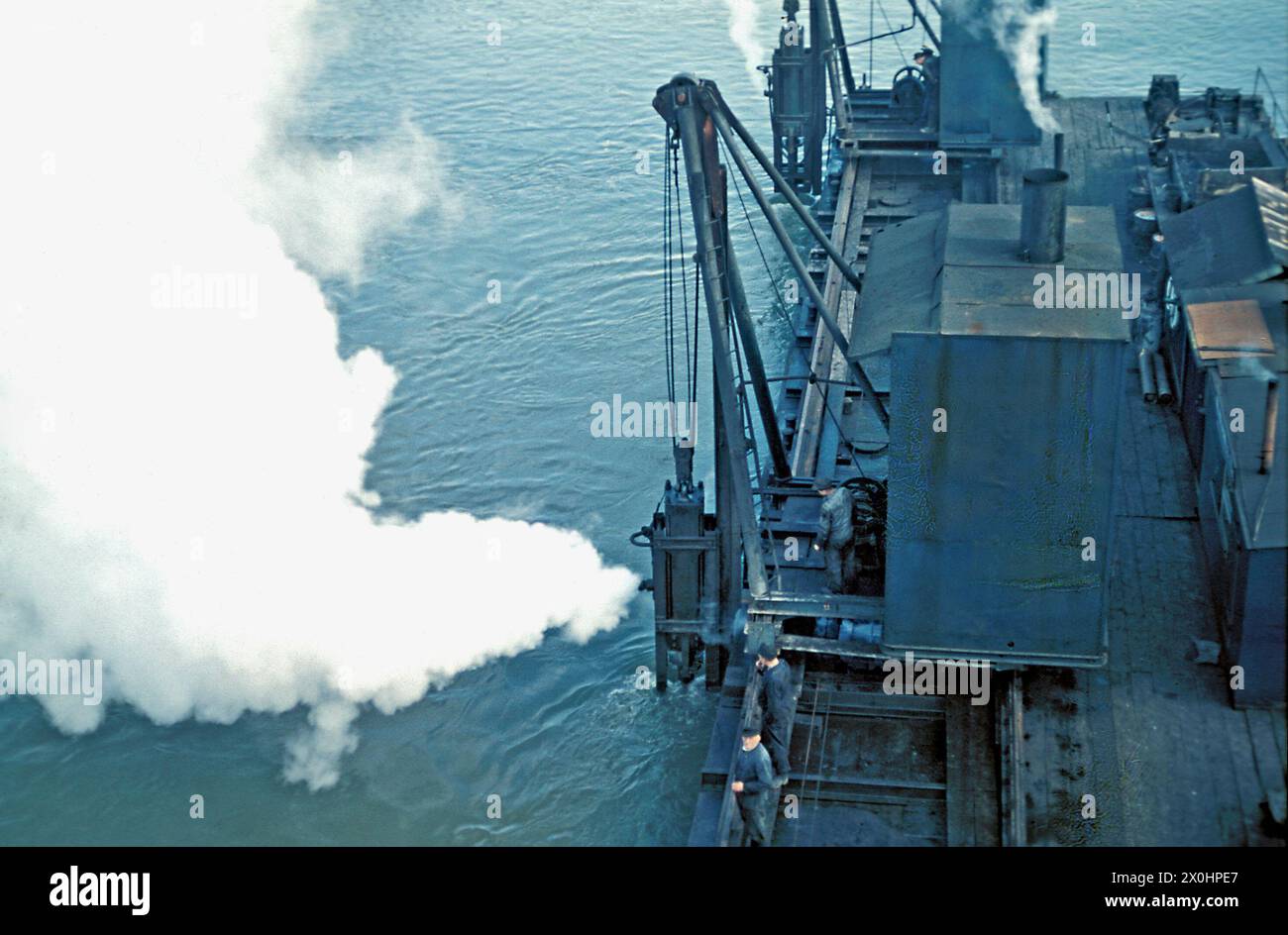 On the Main before Ochsenfurt. Sand Creator Ship [automated translation ...