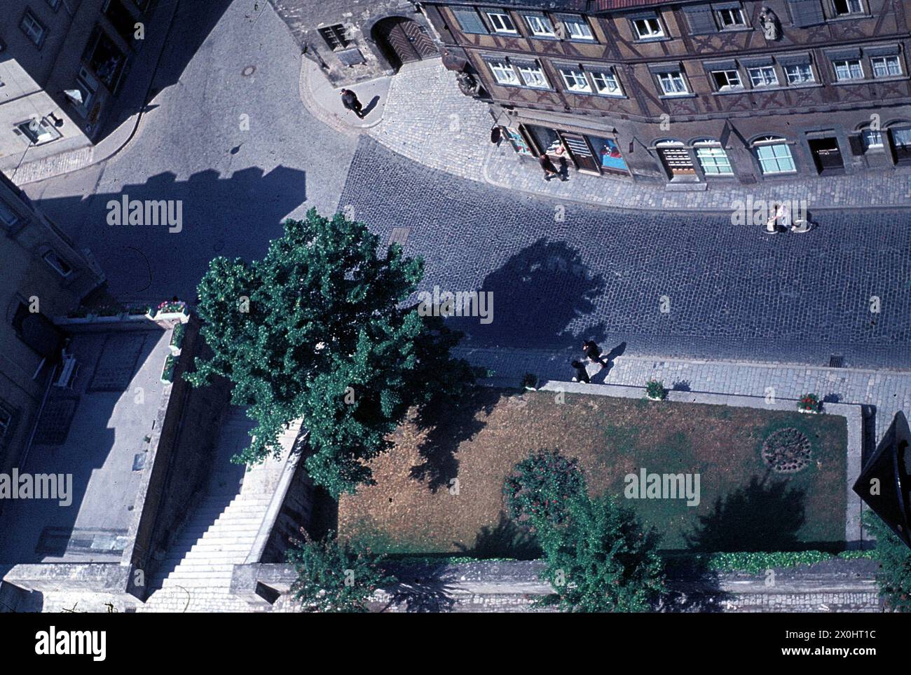 Main street [automated translation] Stock Photo - Alamy