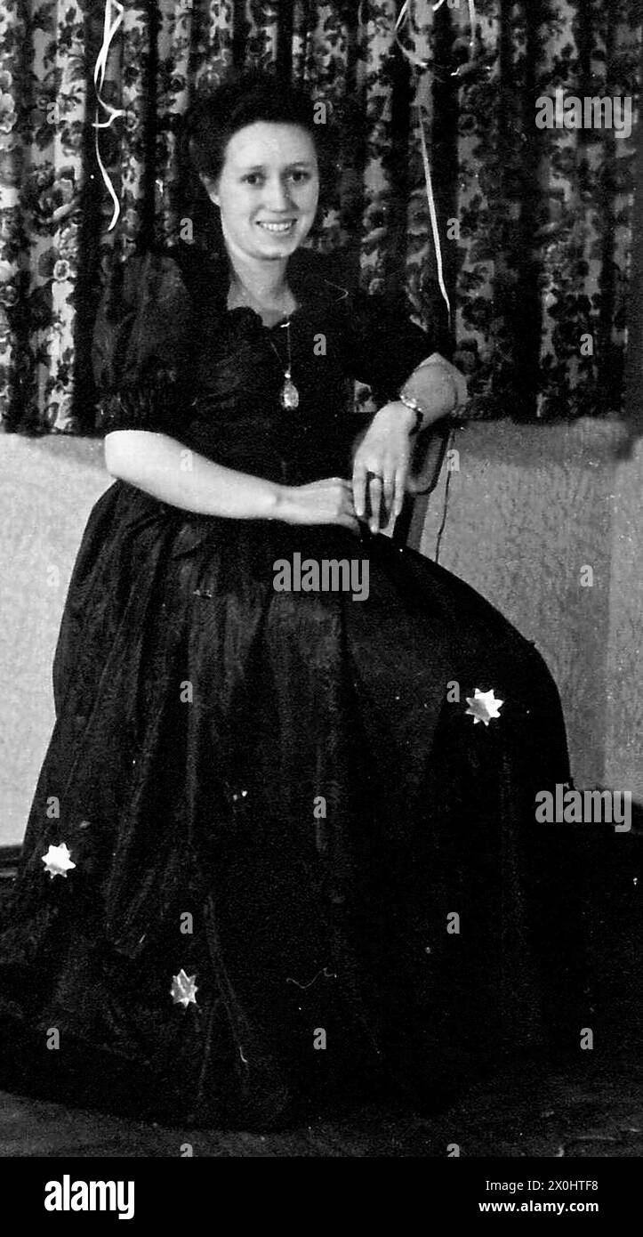 Maria Fasching 50s [automated translation] Stock Photo - Alamy