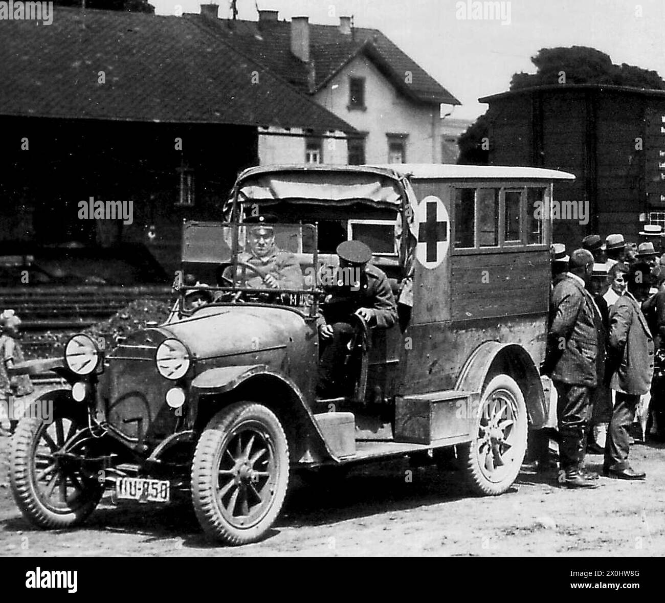 Red Cross - Ambulance 1930 - in front of Red Cross procession ...