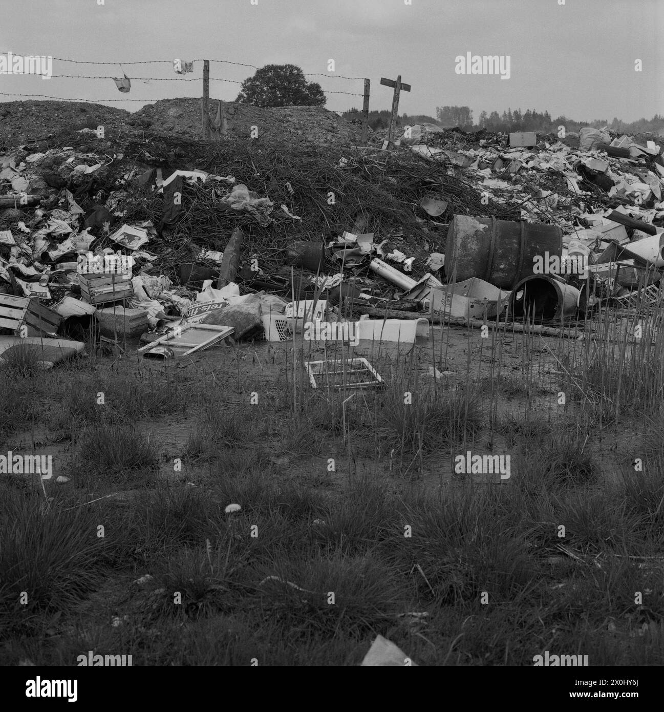 1970s landfill hi-res stock photography and images - Alamy