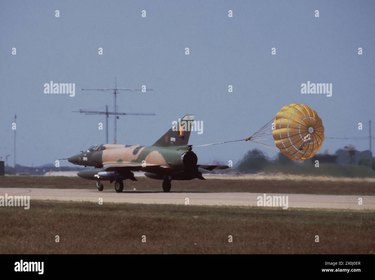 - aereo da attacco supersonico Dassault Mirage 5 della Aviazione ...