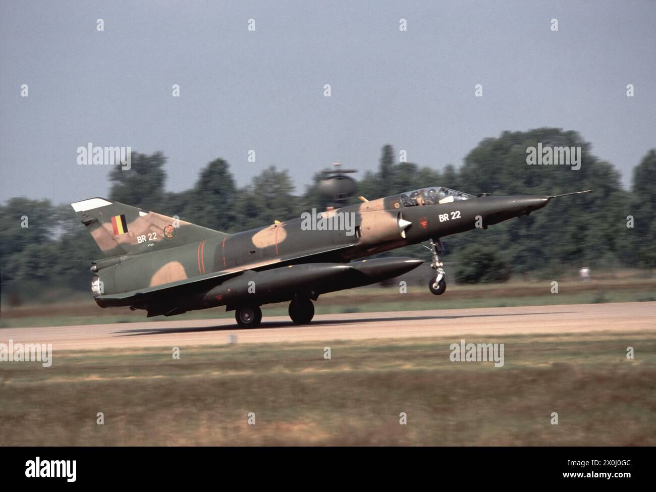 - aereo da attacco supersonico Dassault Mirage 5 della Aviazione ...