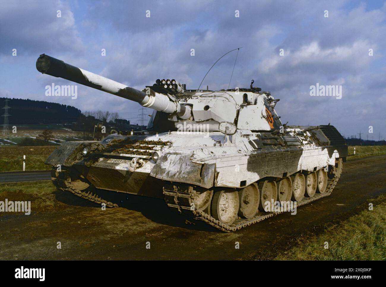 - Leopard tank during NATO exercises in Germany (October 1990) - carro ...