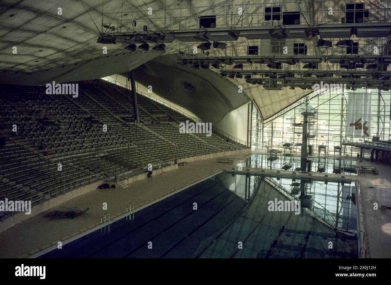 Olympia swimming pool hi-res stock photography and images - Alamy