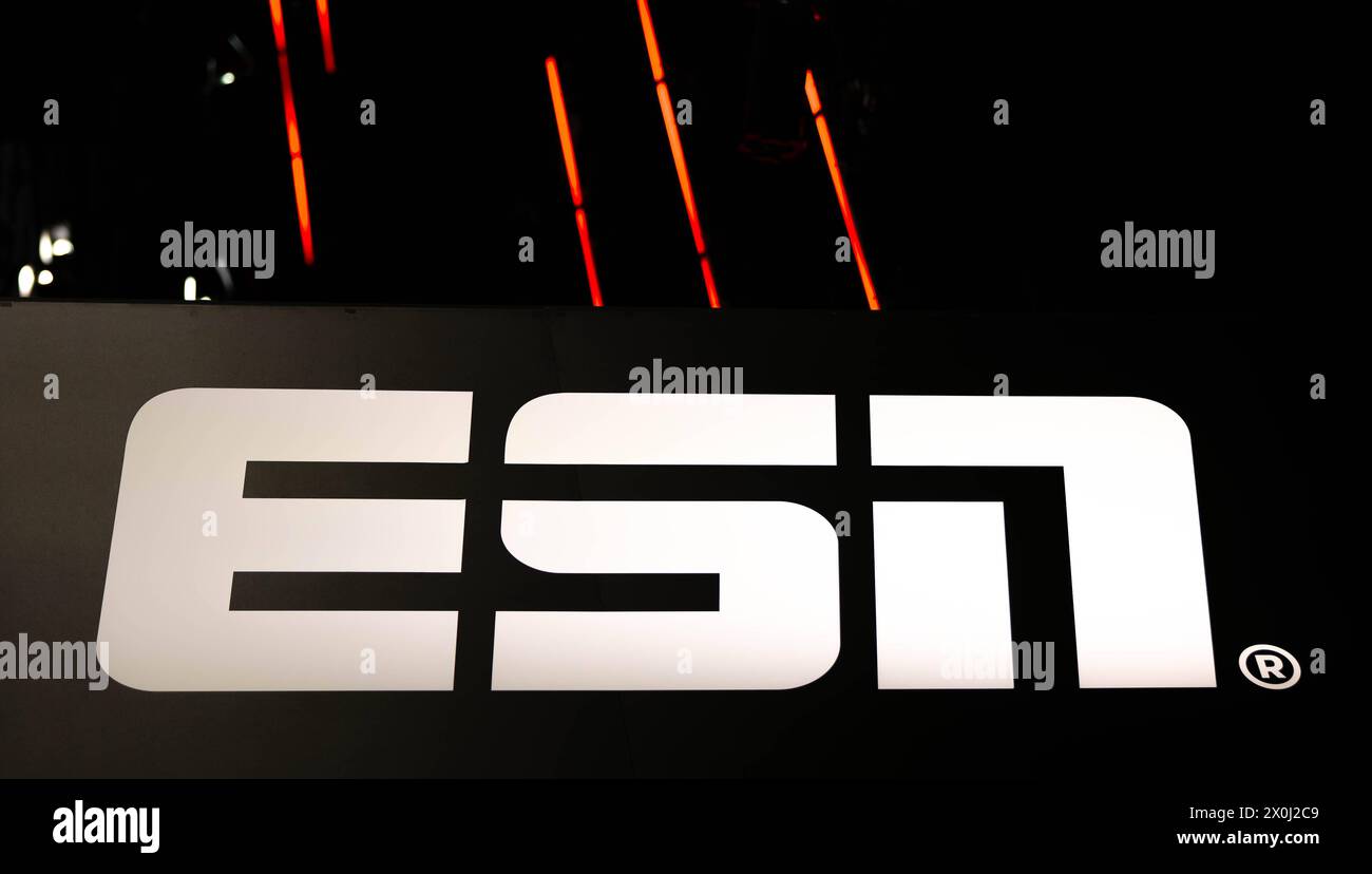 Fitnessmodelle hi-res stock photography and images - Alamy