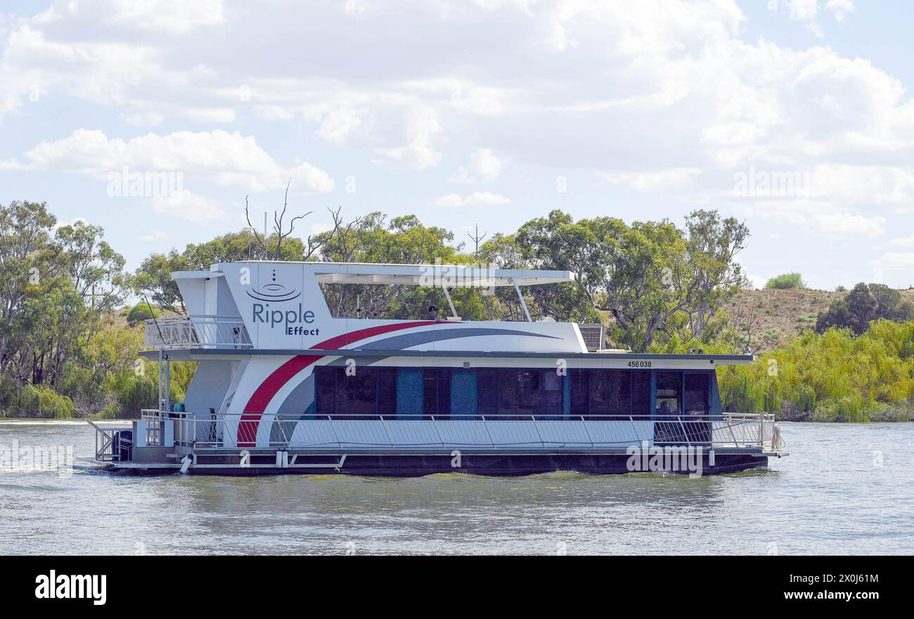 A general view of a river houseboat. Australia’s longest river is 2.520 ...