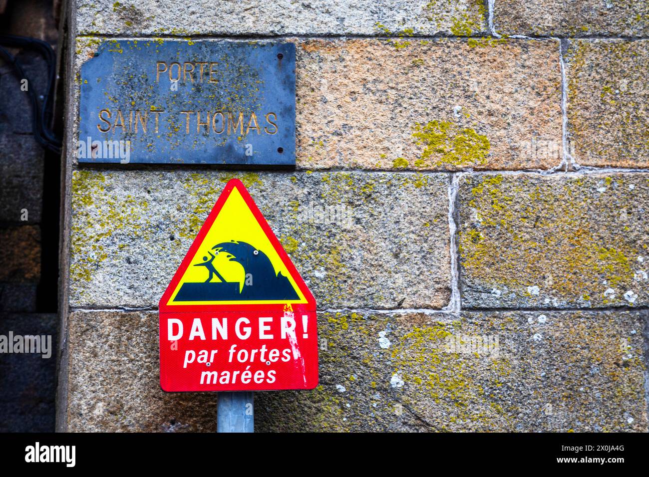 Tide sign hi-res stock photography and images - Alamy