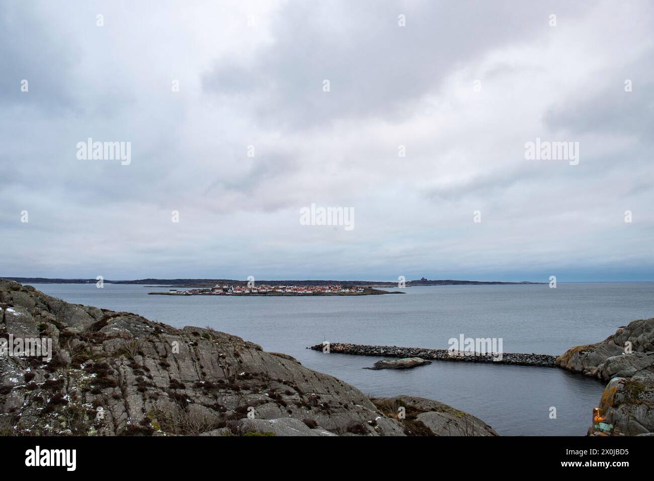 Landscape shot with a view of an island with typical Swedish houses ...