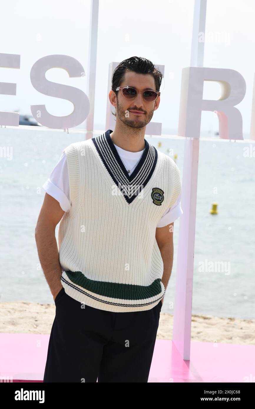 CANNES, FRANCE - APRIL 08: Pierre Niney, attend the "Fiasco" Photocall ...